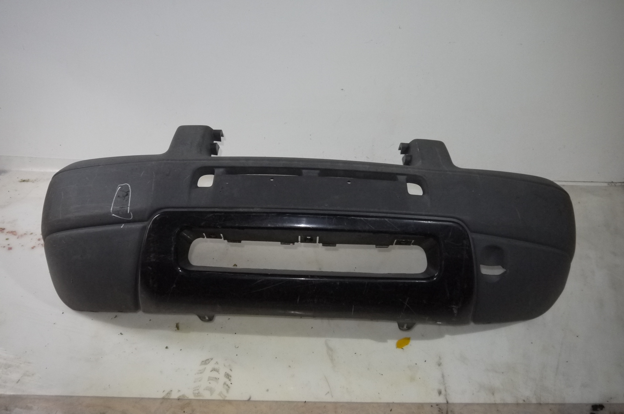 Zderzak Przód Przedni Freelander 96-06 1 - Sklep Eteile.pl